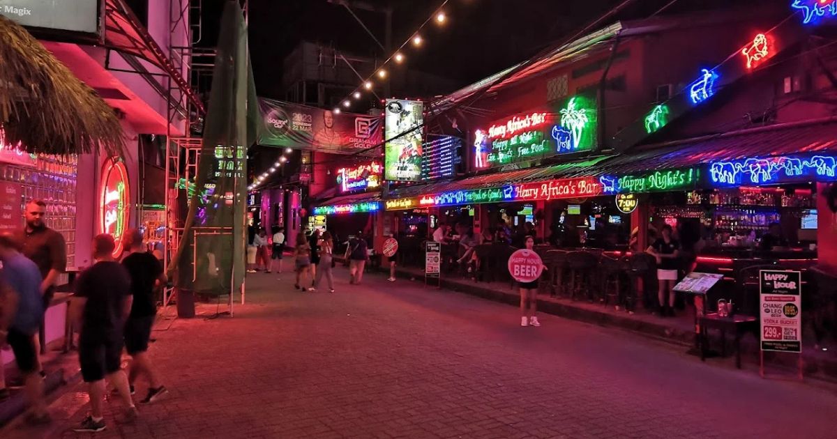 The Best Bars in Koh Samui: A Guide to Top Picks & Must-Orders